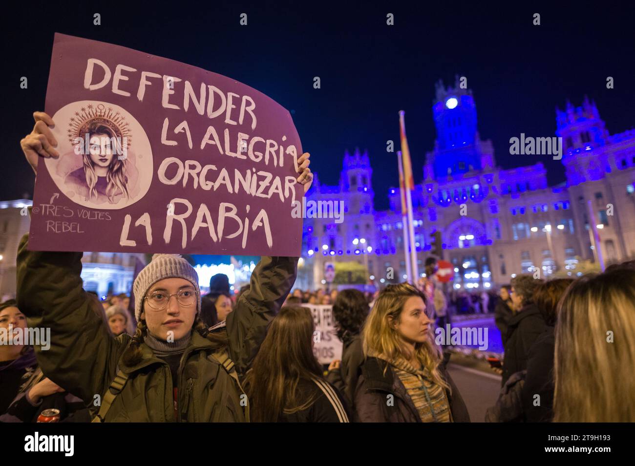 Madrid, Spain. 25th Nov, 2023. A woman carrying a placard reading ...