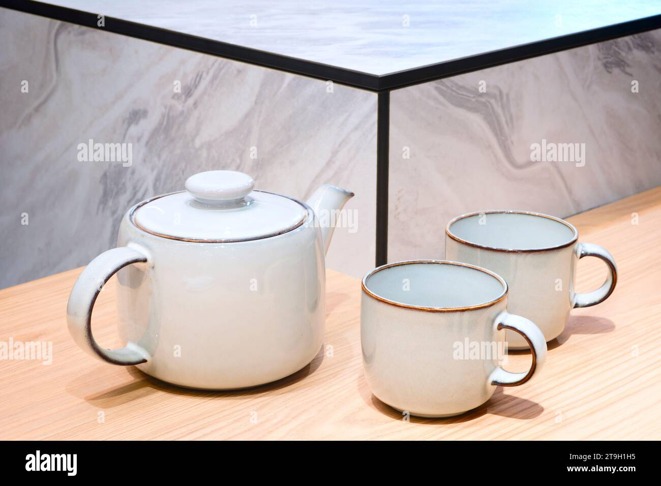 Teapot mugs green tea hi-res stock photography and images - Alamy
