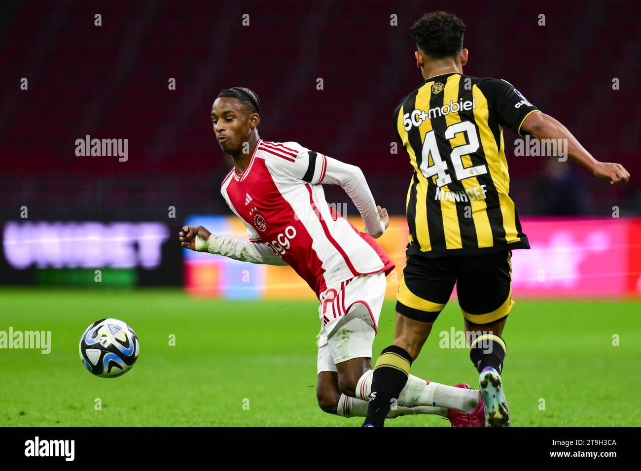AMSTERDAM - (l-r) Ar'Jany Martha of Ajax, Million Manhoef of Vitesse ...