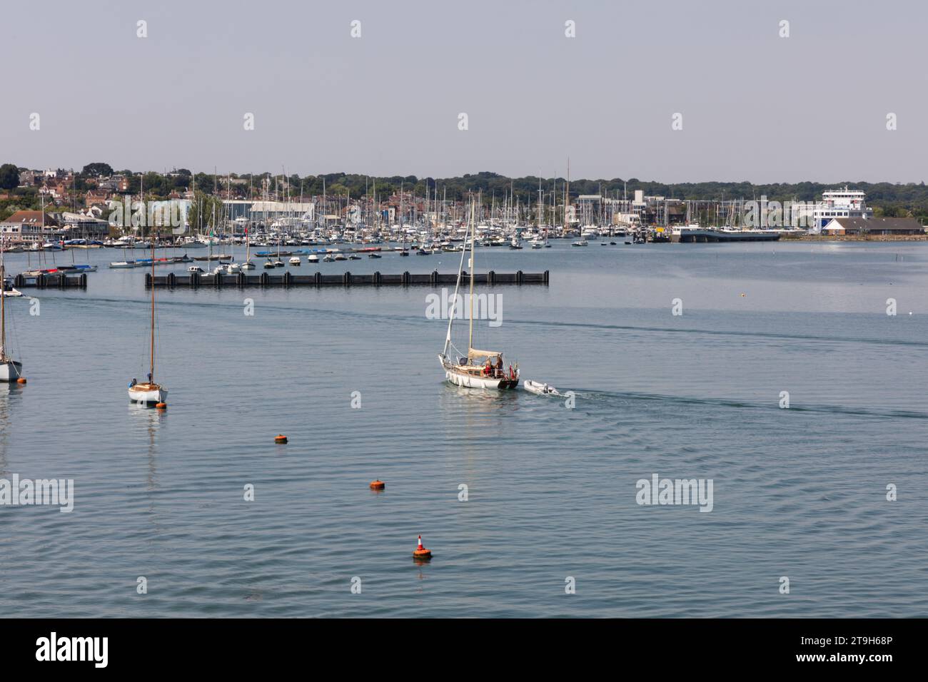 Solent boating hi-res stock photography and images - Alamy