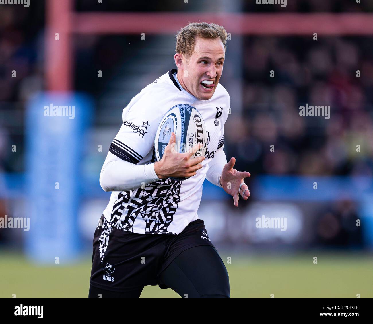 LONDON, UNITED KINGDOM. 25th, Nov 2023. Harry Randall of Bristol Bears ...
