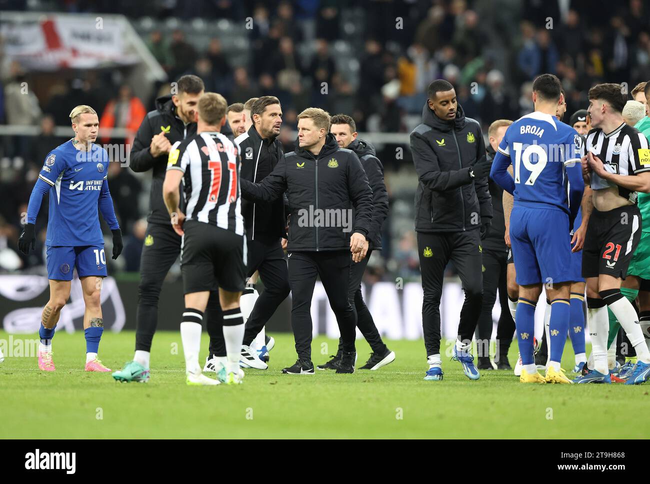 Newcastle football crowd hi-res stock photography and images - Alamy