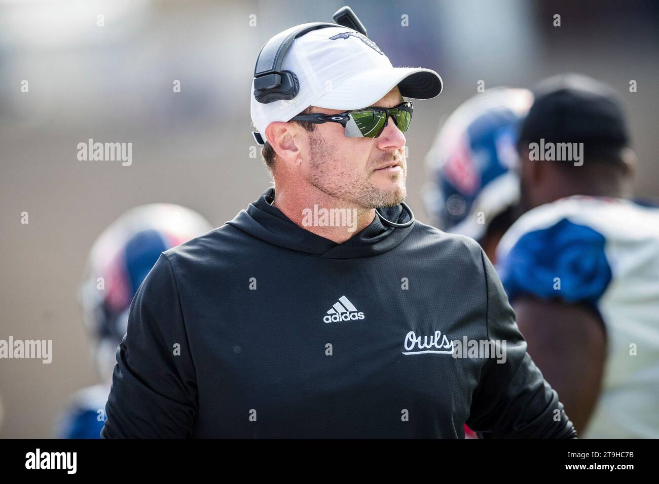 November 25, 2023: Florida Atlantic Owls head coach Tom Herman observes ...