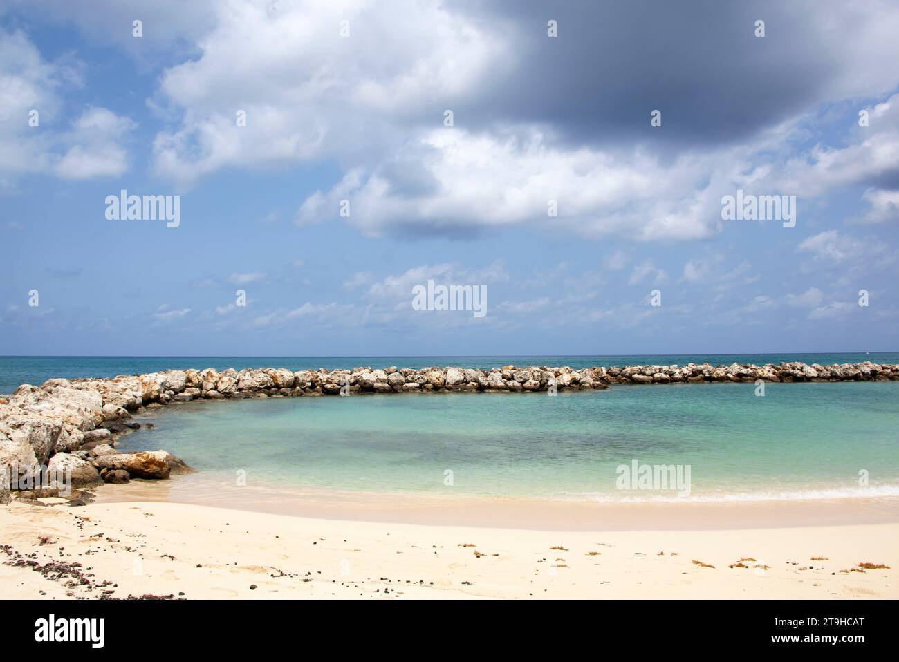 The view of Grand Cayman island Seven Mile Beach oval shape breakwater ...