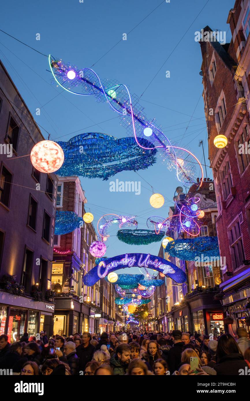 Public street lights hi-res stock photography and images - Alamy