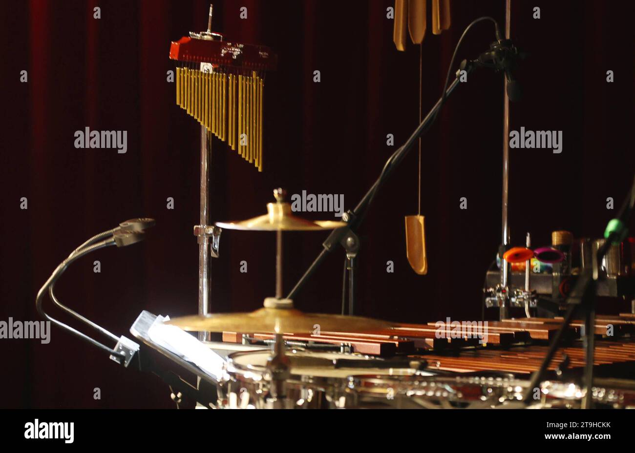 Instrumental kunst hi-res stock photography and images - Alamy