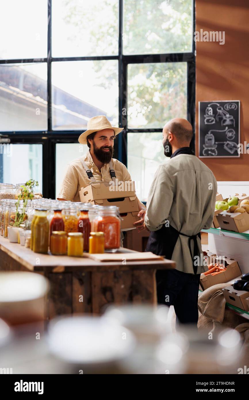 Convenience store food waste hi-res stock photography and images - Alamy