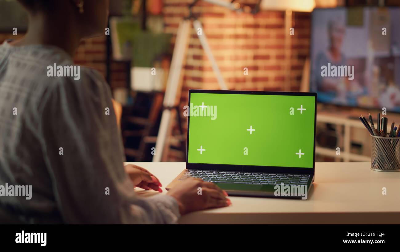 Office worker working greenscreen template hi-res stock photography and ...