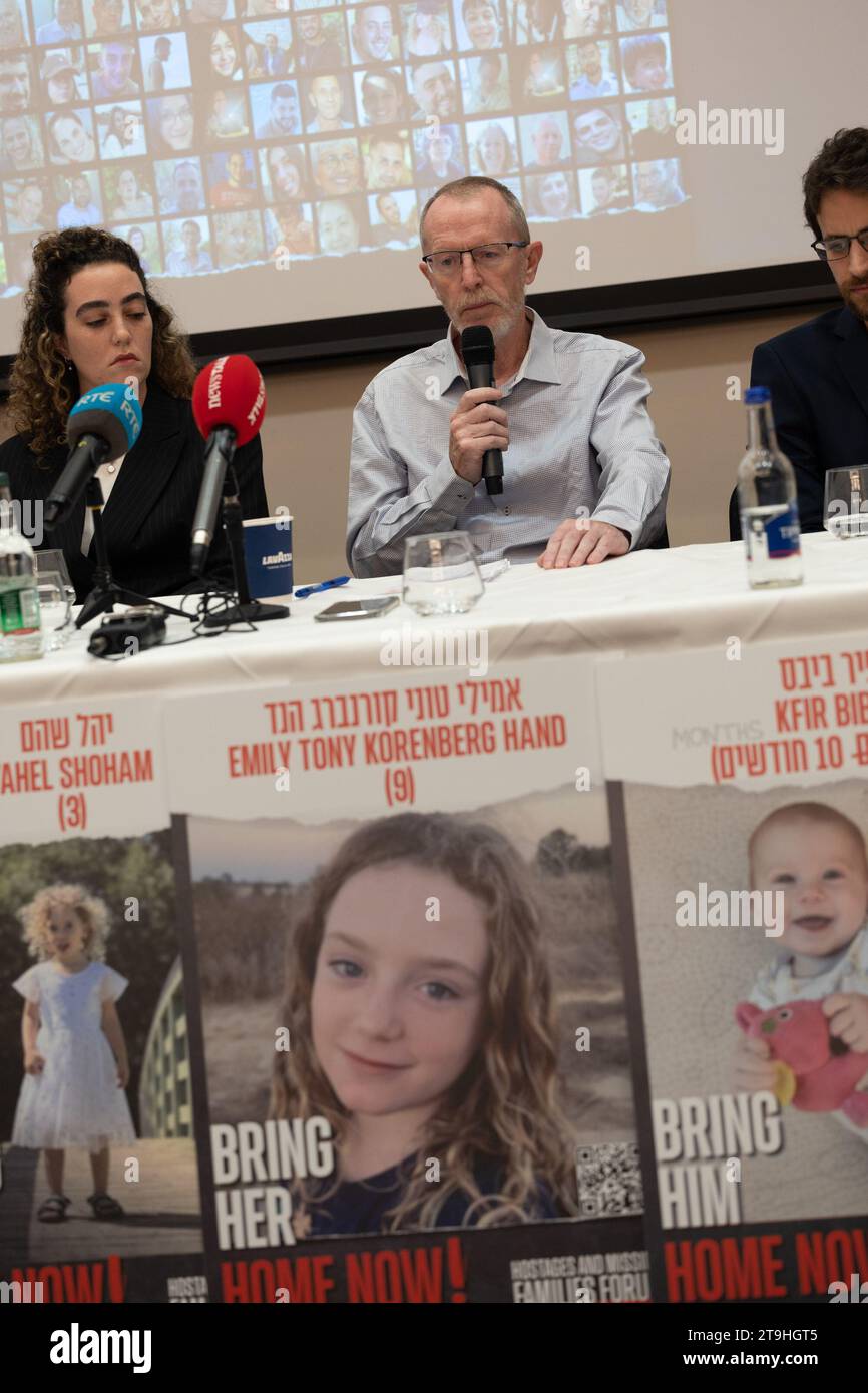 Emily hand released hi-res stock photography and images - Alamy