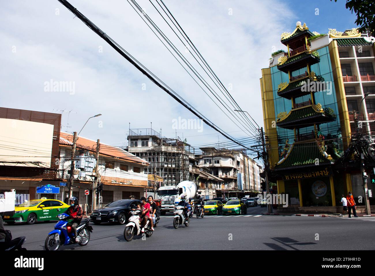 View landscape cityscape downtown of sampeng market and phahurat bazaar ...