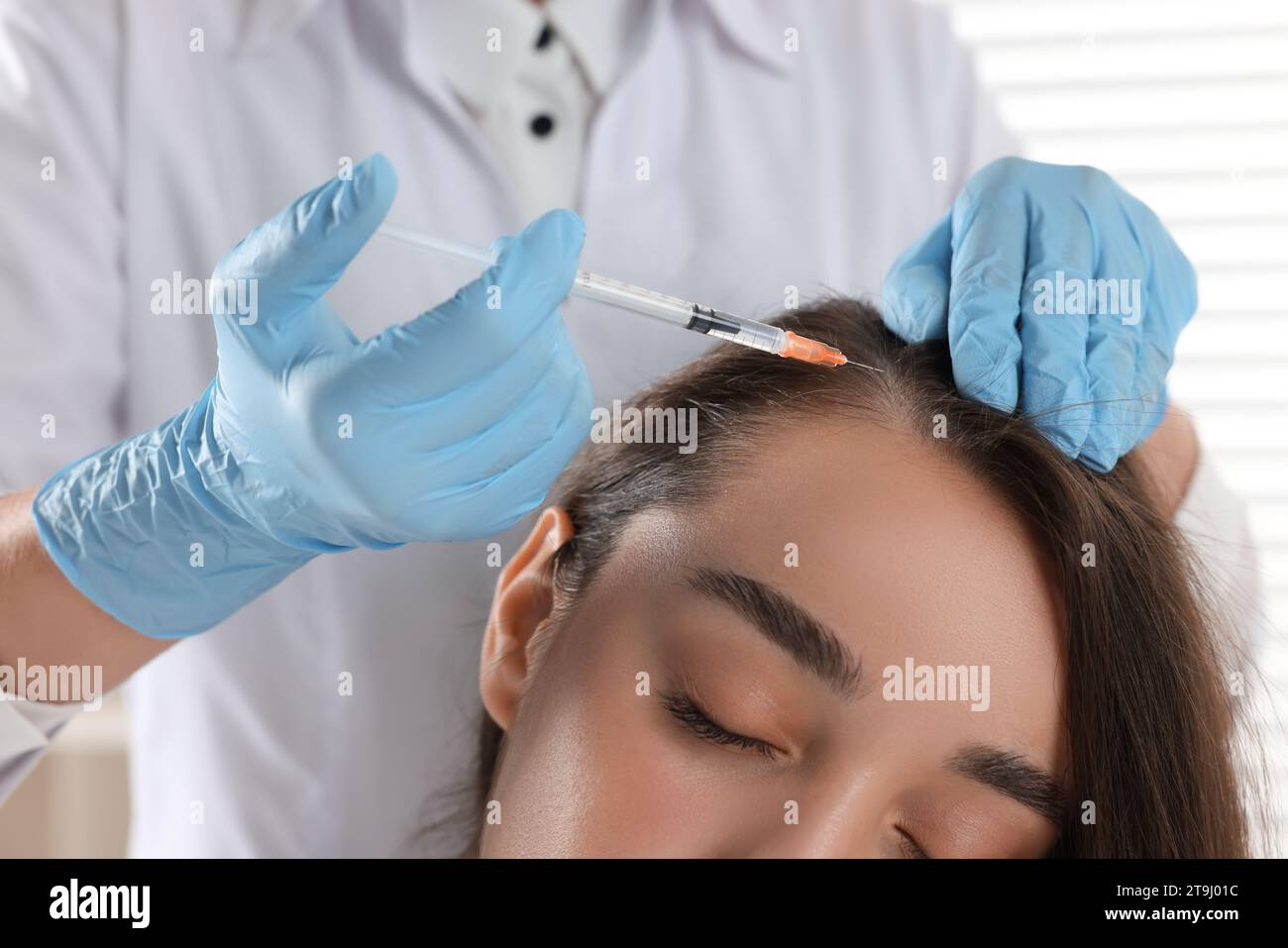 Trichologist hi-res stock photography and images - Alamy
