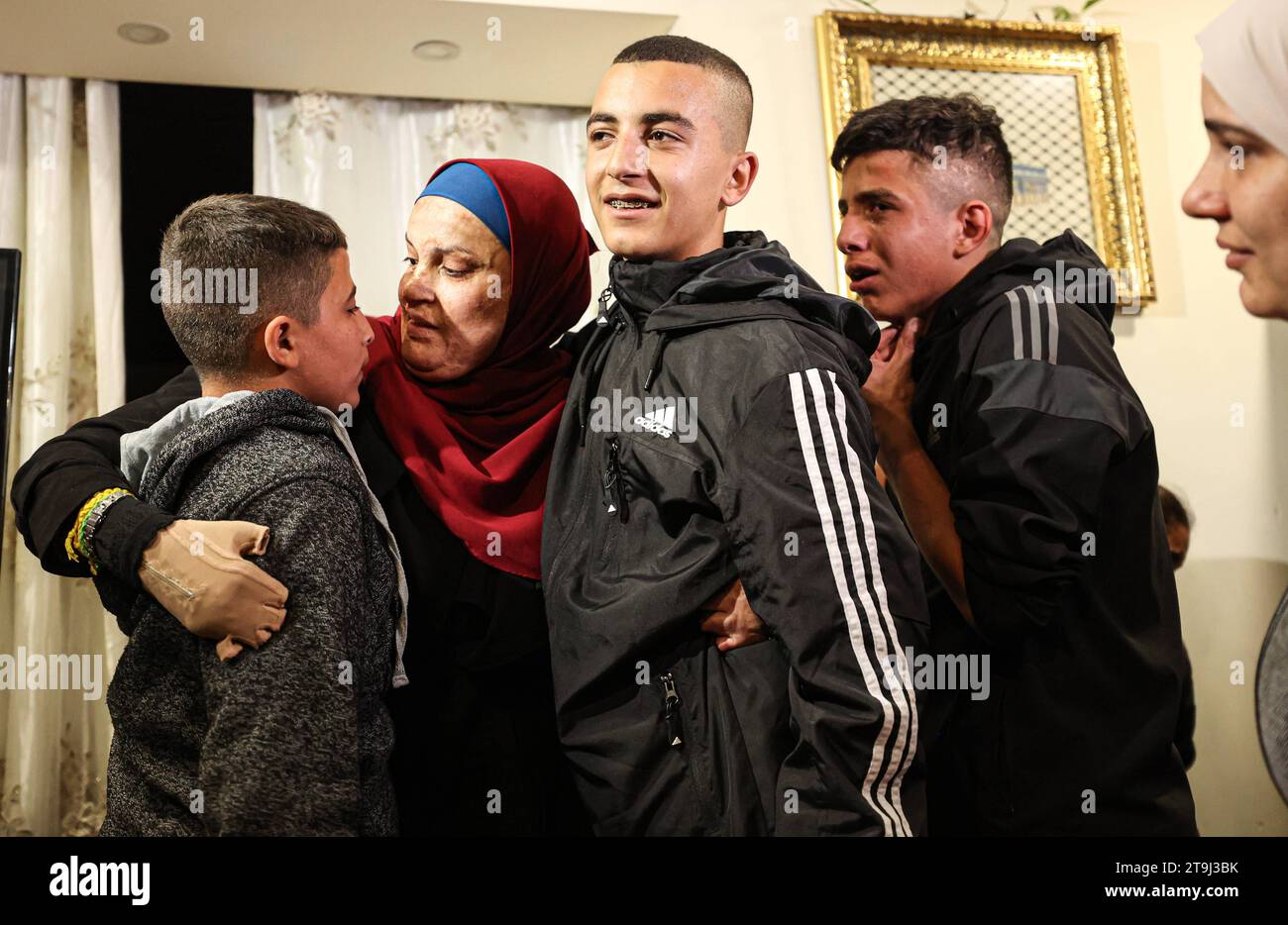 Palestinian prisoner Israa Al-Jaabis released from Israeli jail ...
