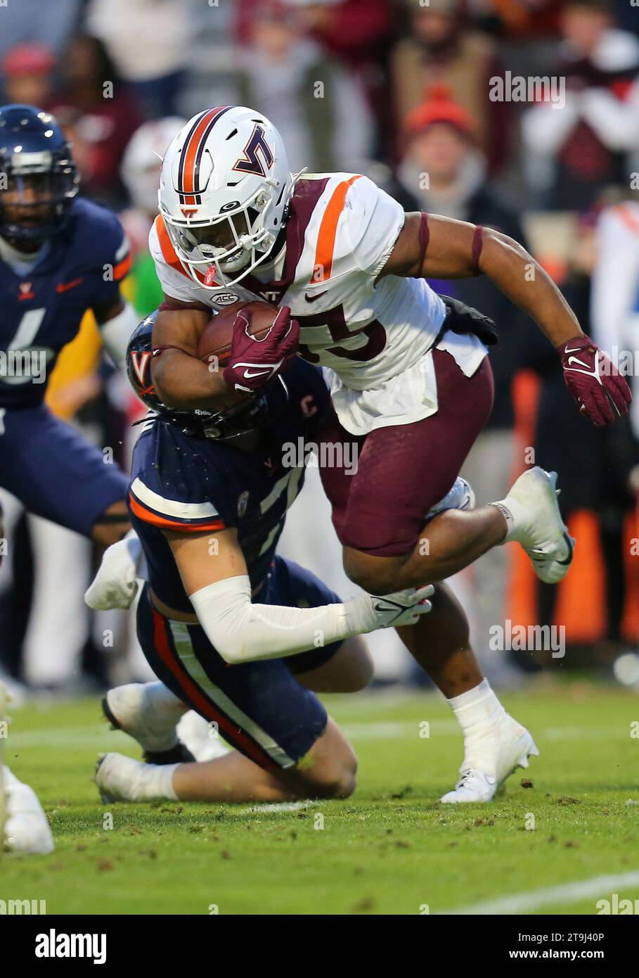 CHARLOTTESVILLE, VA - NOVEMBER 25: Virginia Cavaliers linebacker James ...