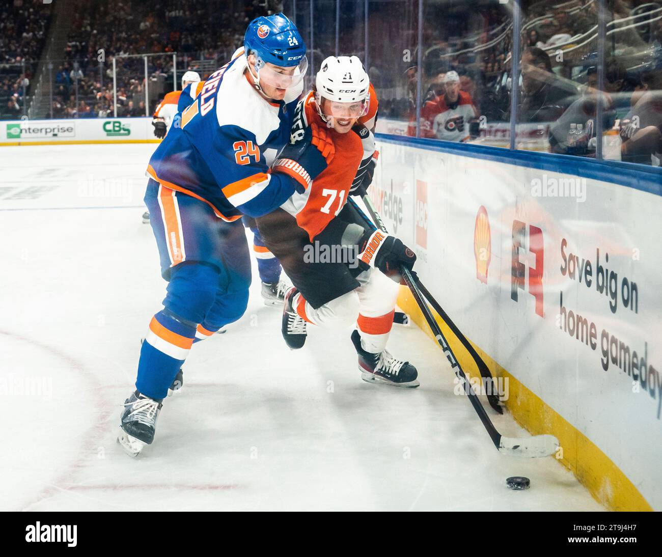 Philadelphia Flyers right wing Tyson Foerster (71) vies for the puck ...