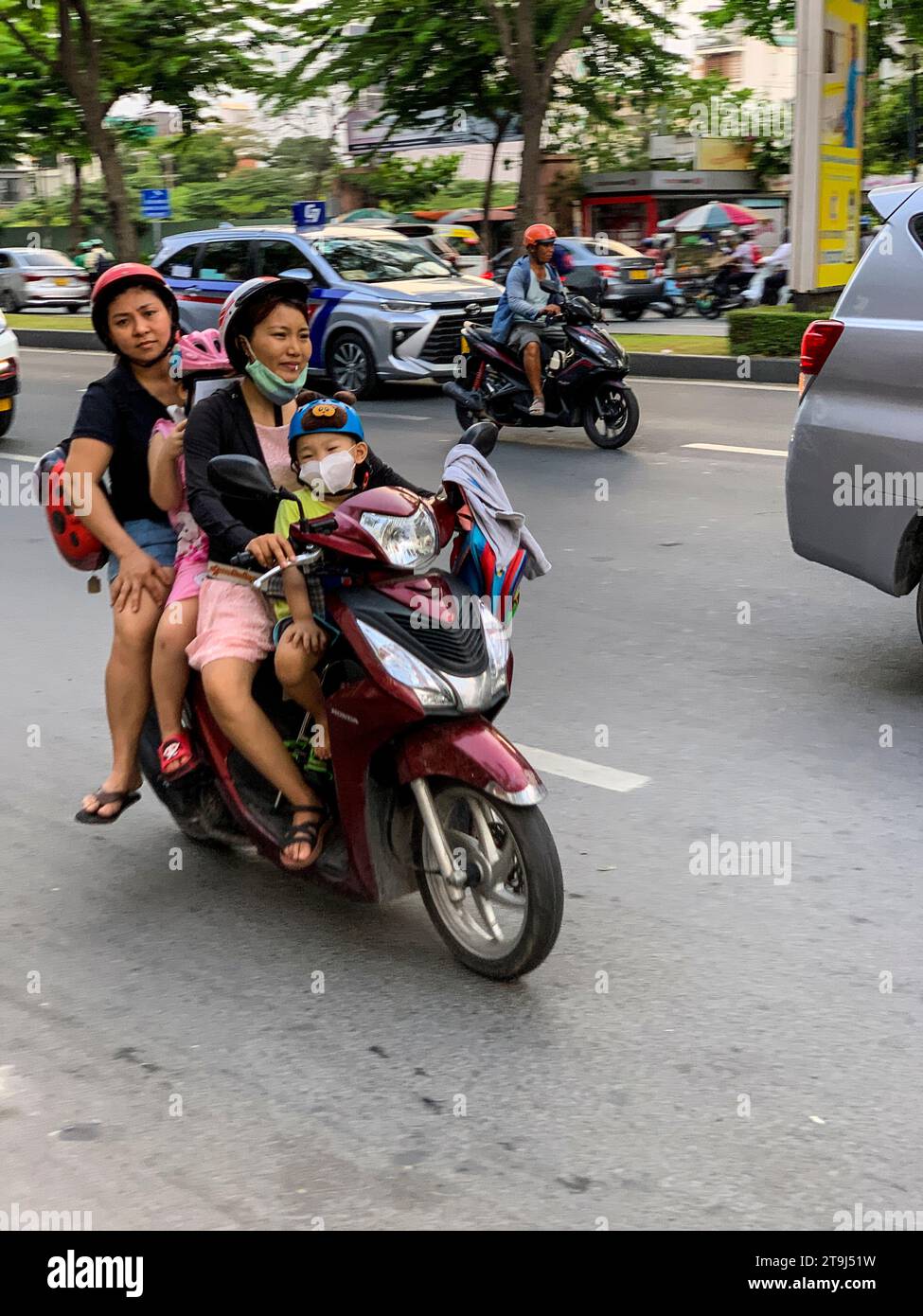 Vietnamese children hi-res stock photography and images - Alamy