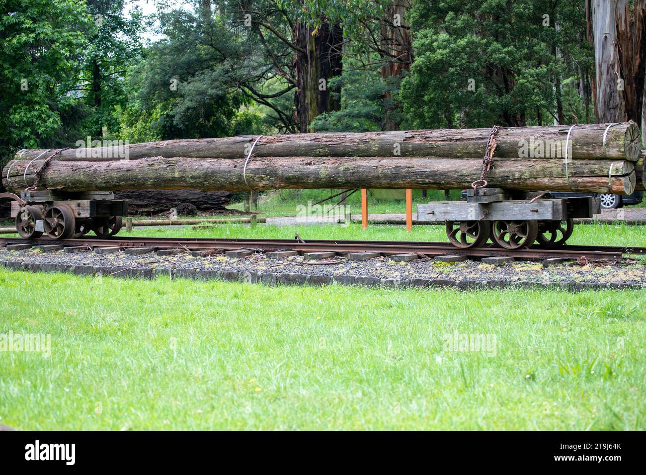 Log bogies hi-res stock photography and images - Alamy