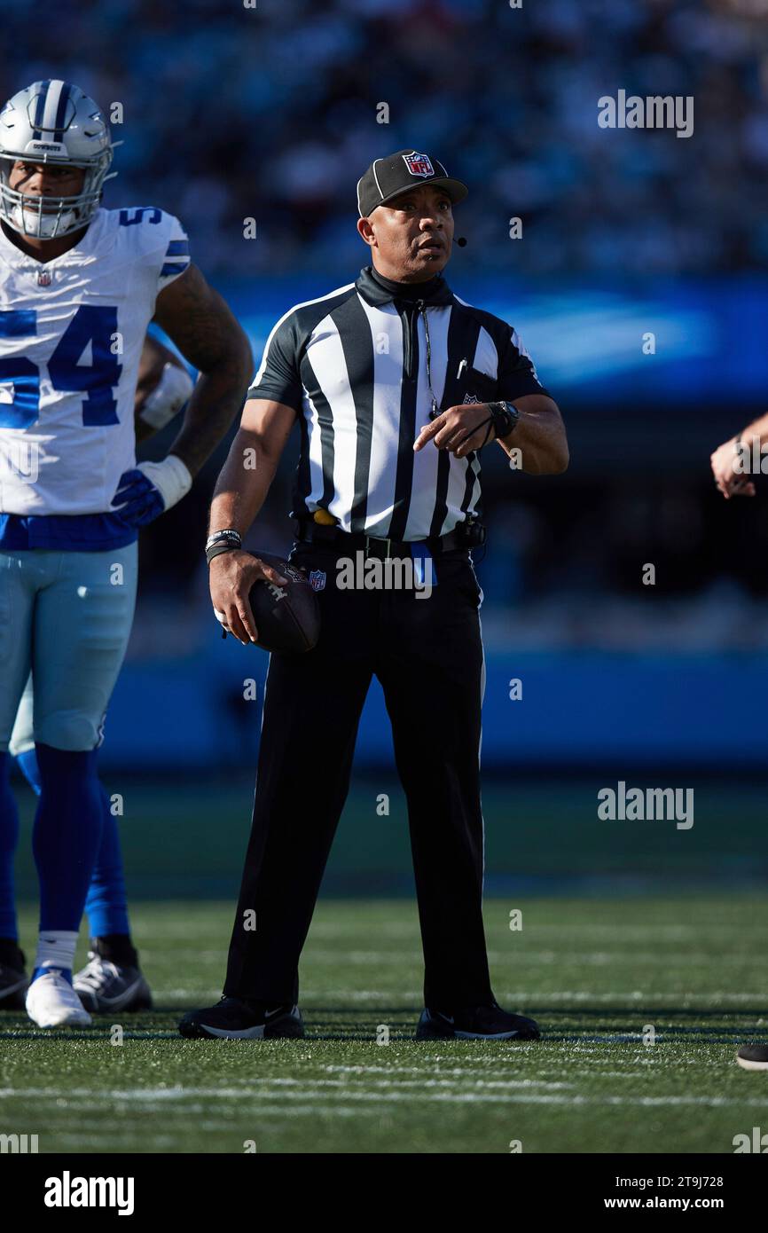 Umpire James Carter (73) at work during an NFL football game between ...