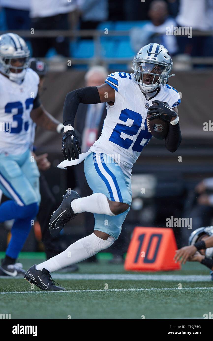 Dallas Cowboys cornerback DaRon Bland (26) returns an interception for ...