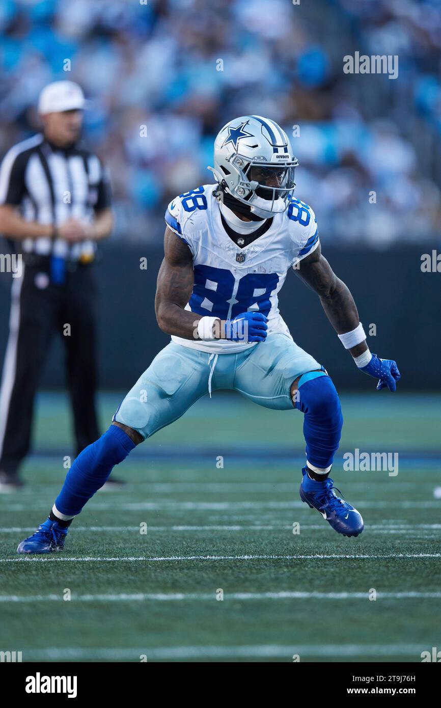 Dallas Cowboys wide receiver CeeDee Lamb (88) lines up on offense ...