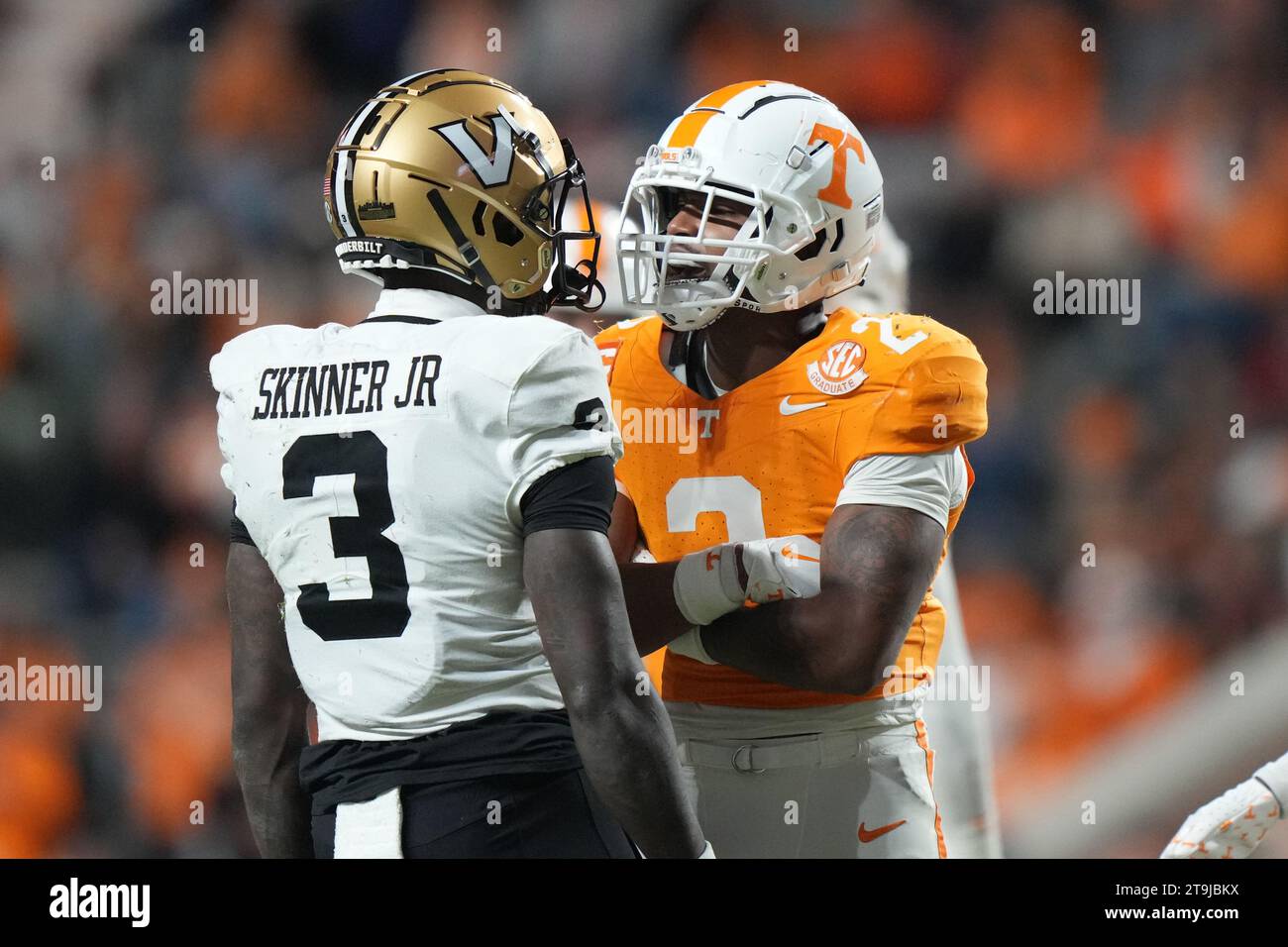 November 25, 2023: Jaylen McCollough #2 of the Tennessee Volunteers and ...