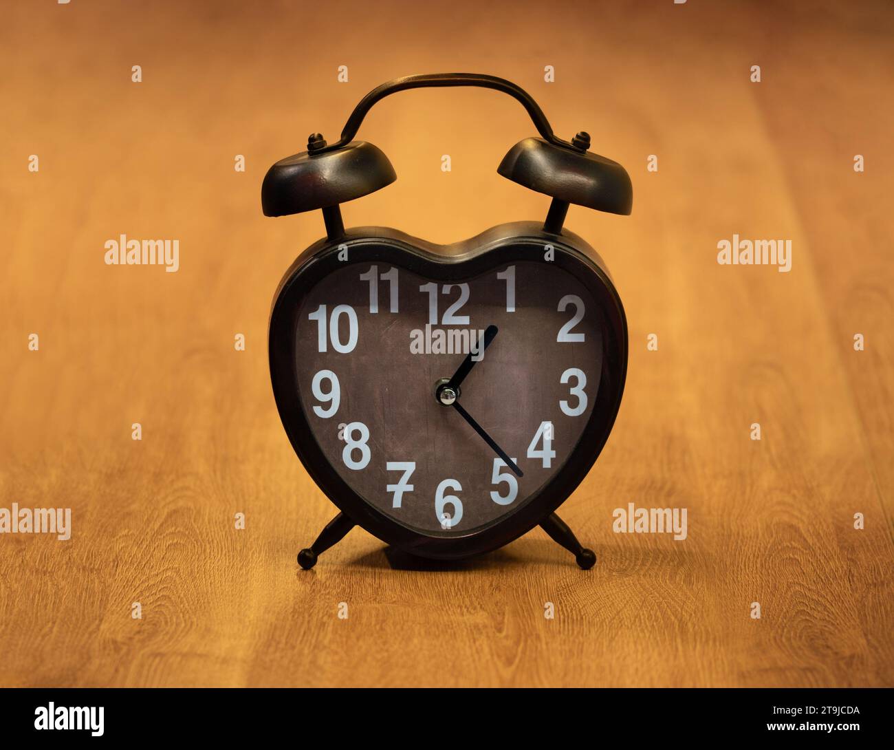 Classic table clock hi-res stock photography and images - Alamy