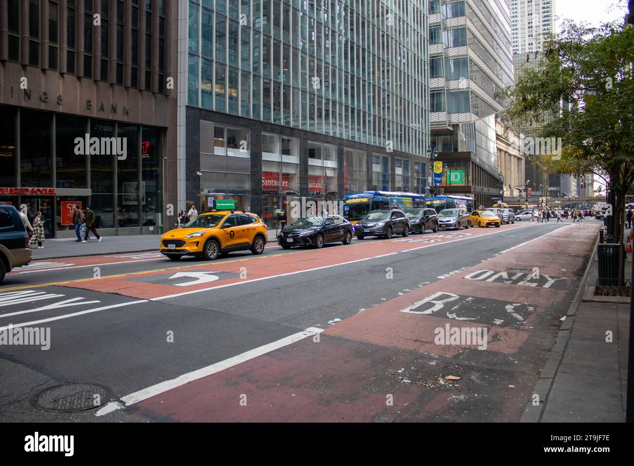 Bus new york city 2023 hi-res stock photography and images - Alamy