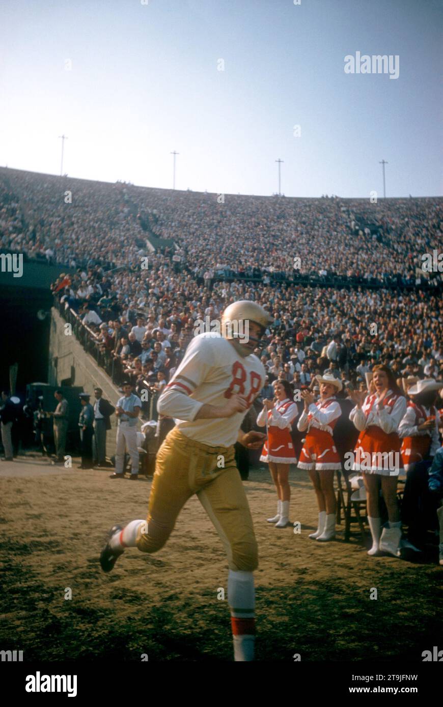LOS ANGELES, CA - NOVEMBER 10: Clyde Connor #88 of the San Francisco ...