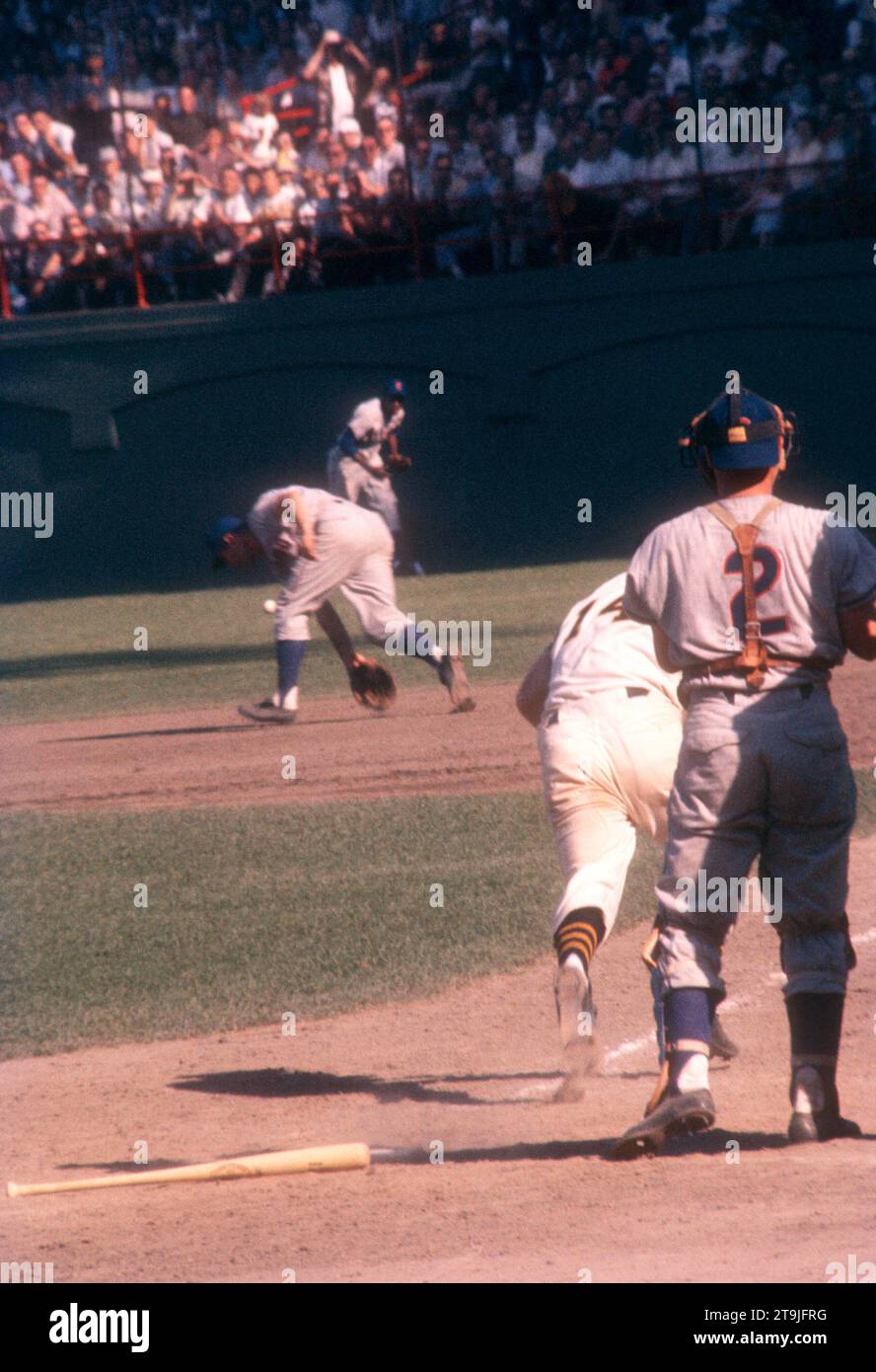 PITTSBURGH, PA - JUNE 26: Rocky Nelson #14 of the Pittsburgh Pirates ...