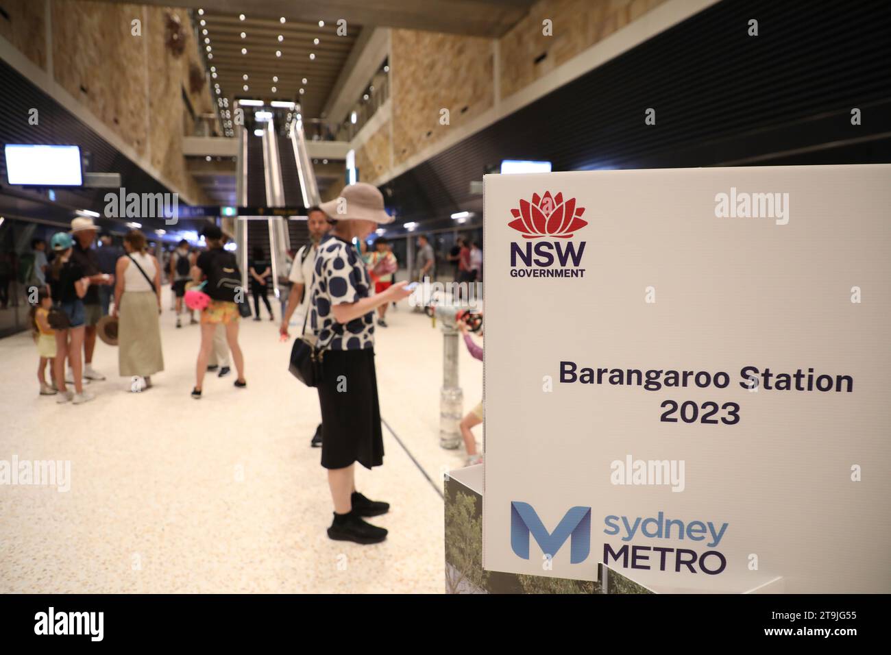 Sydney metro barangaroo station hi-res stock photography and images - Alamy
