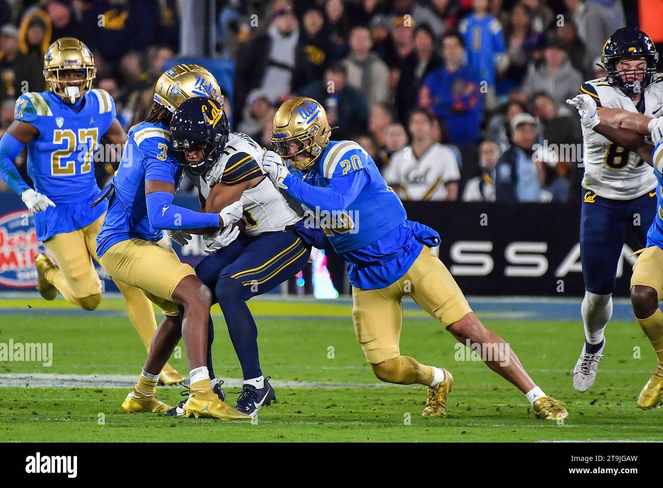 Pasadena, CA. 25th Nov, 2023. California Golden Bears wide receiver ...