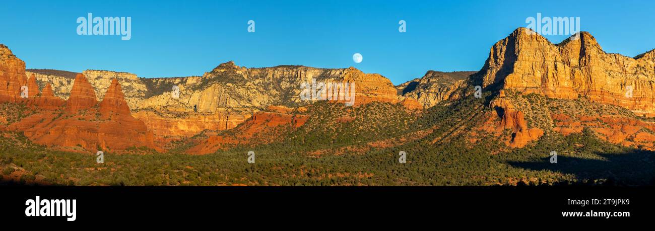 Full Moon Rising over Desert Mountains Skyline Panorama. Scenic ...