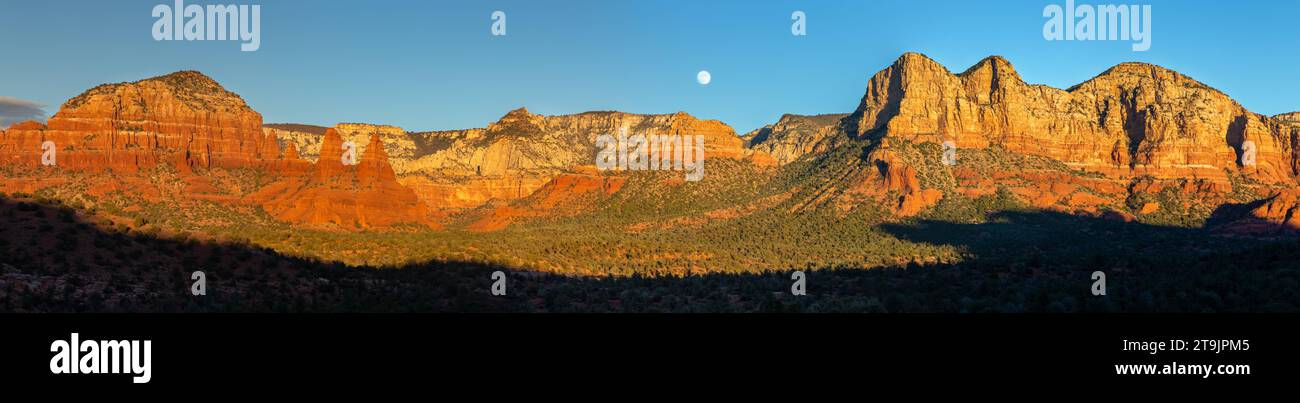 Full Moon Rising over Desert Mountains Skyline Panorama. Scenic ...