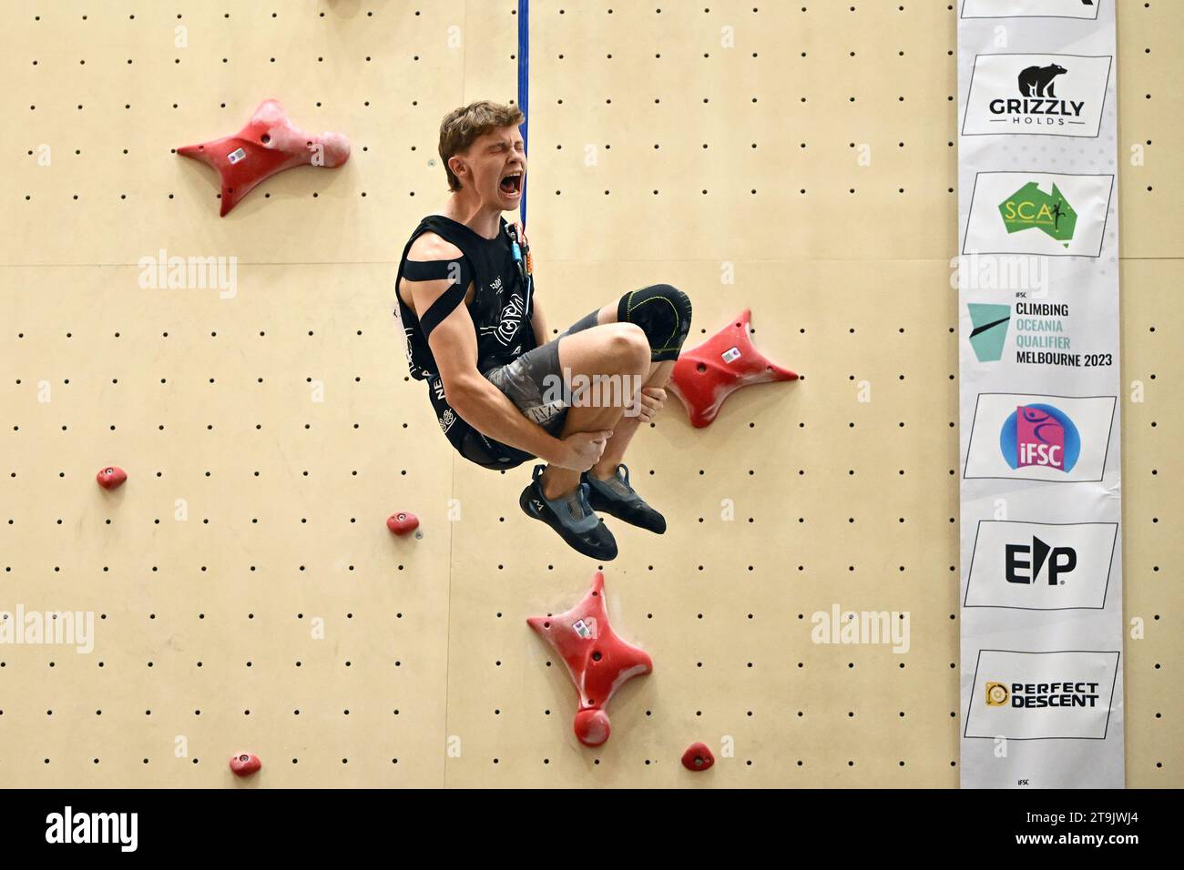 Melbourne, Australia. 26th Nov, 2023. Julian David of New Zealand ...