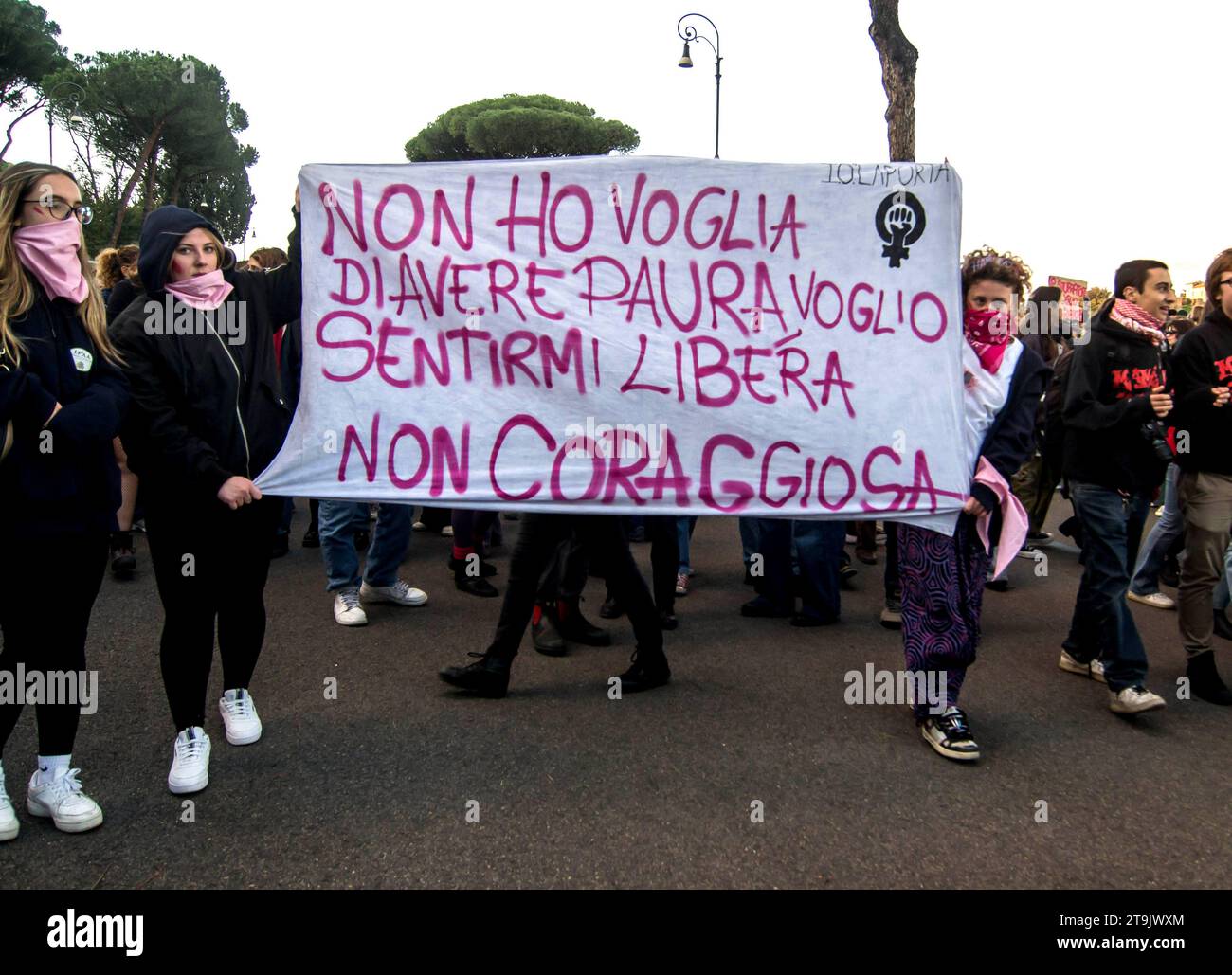 Violenze against women hi-res stock photography and images - Alamy