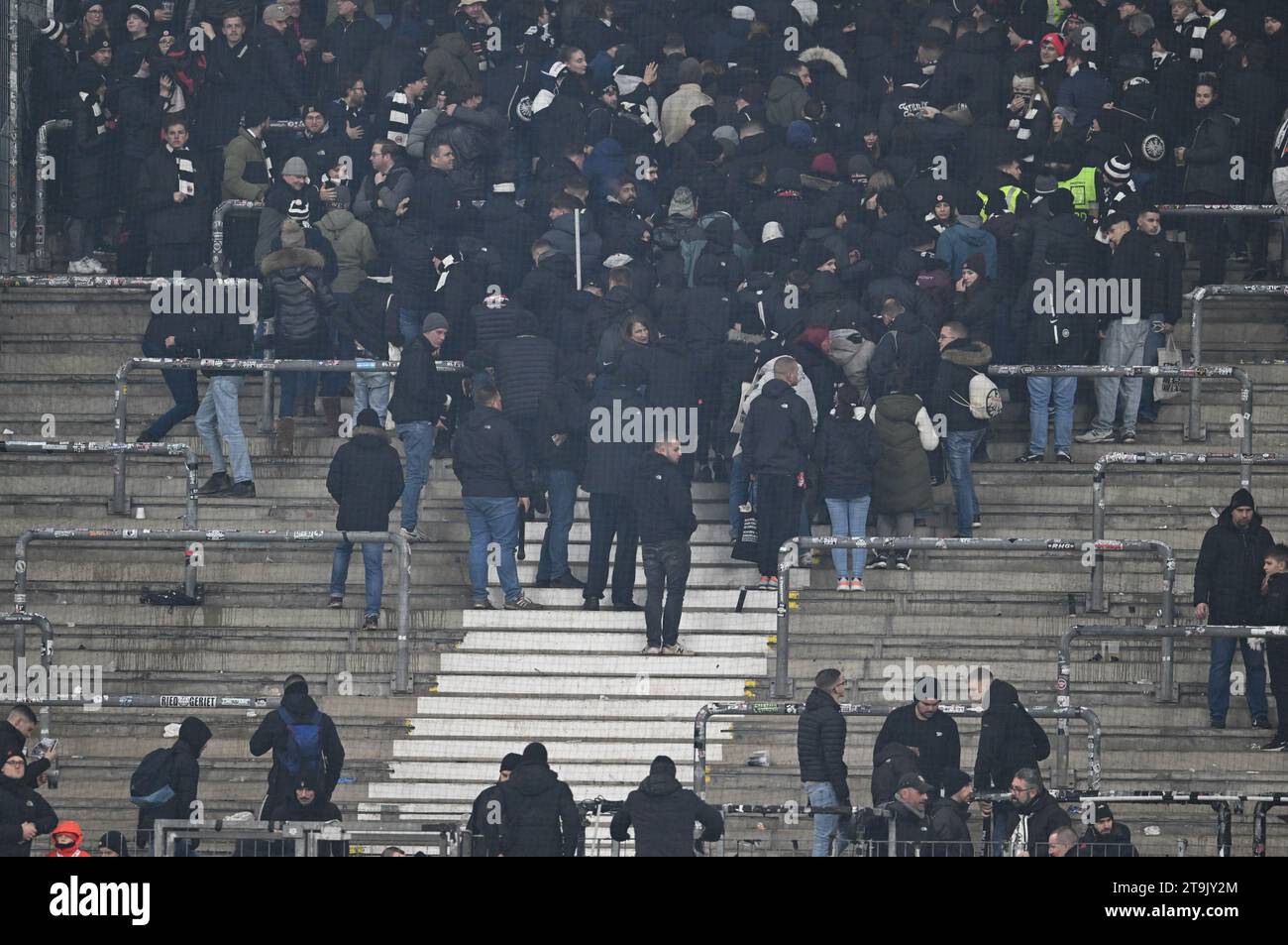 German ultras and police hi-res stock photography and images - Alamy