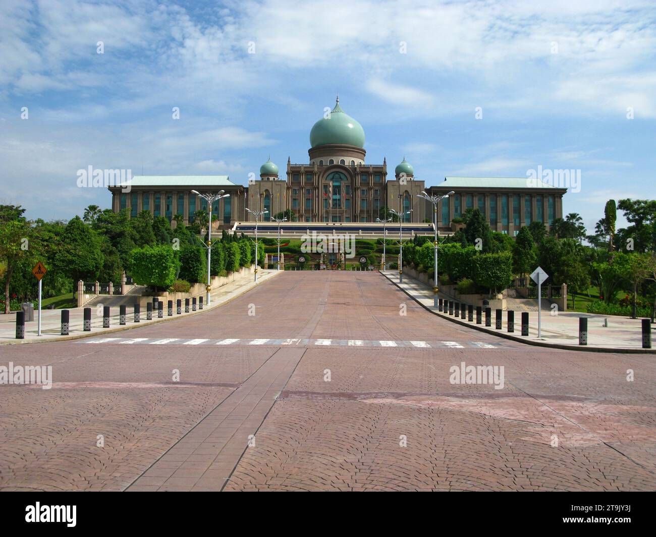 The palace in Putrajaya, Malaysia Stock Photo - Alamy