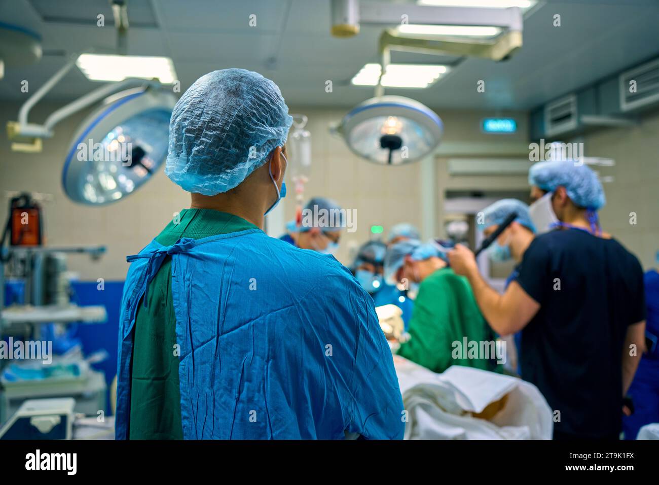 surgeries perform a heavy operation Stock Photo - Alamy