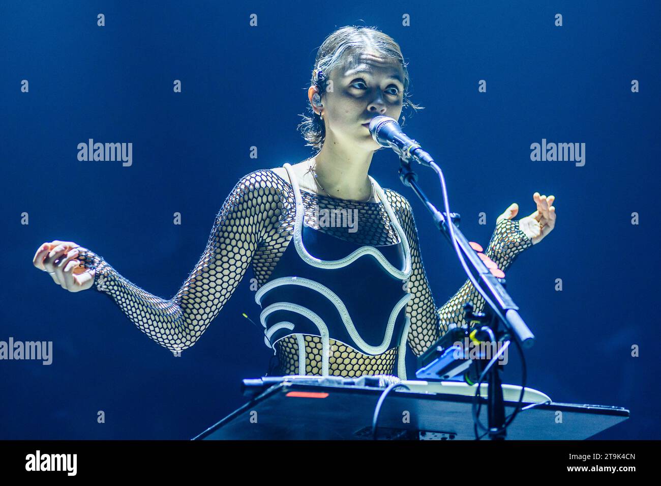 The french artist Pomme plays live at Forest National | La chanteuse et ...