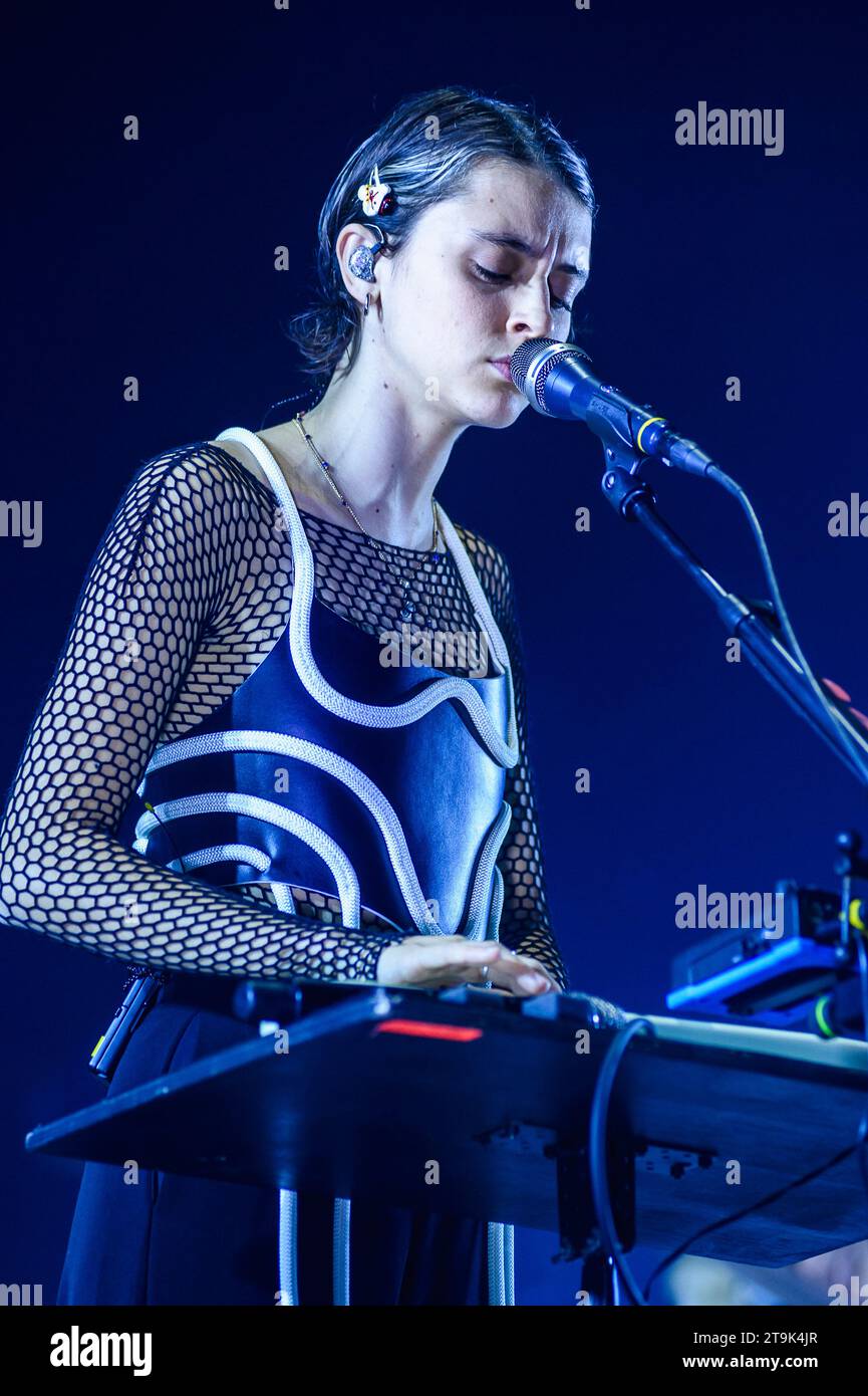 The french artist Pomme plays live at Forest National | La chanteuse et ...