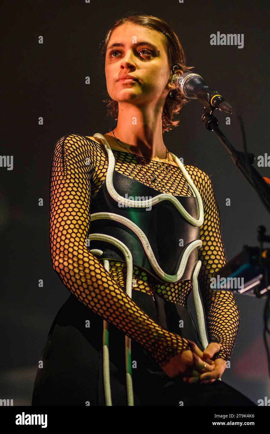 The french artist Pomme plays live at Forest National | La chanteuse et ...