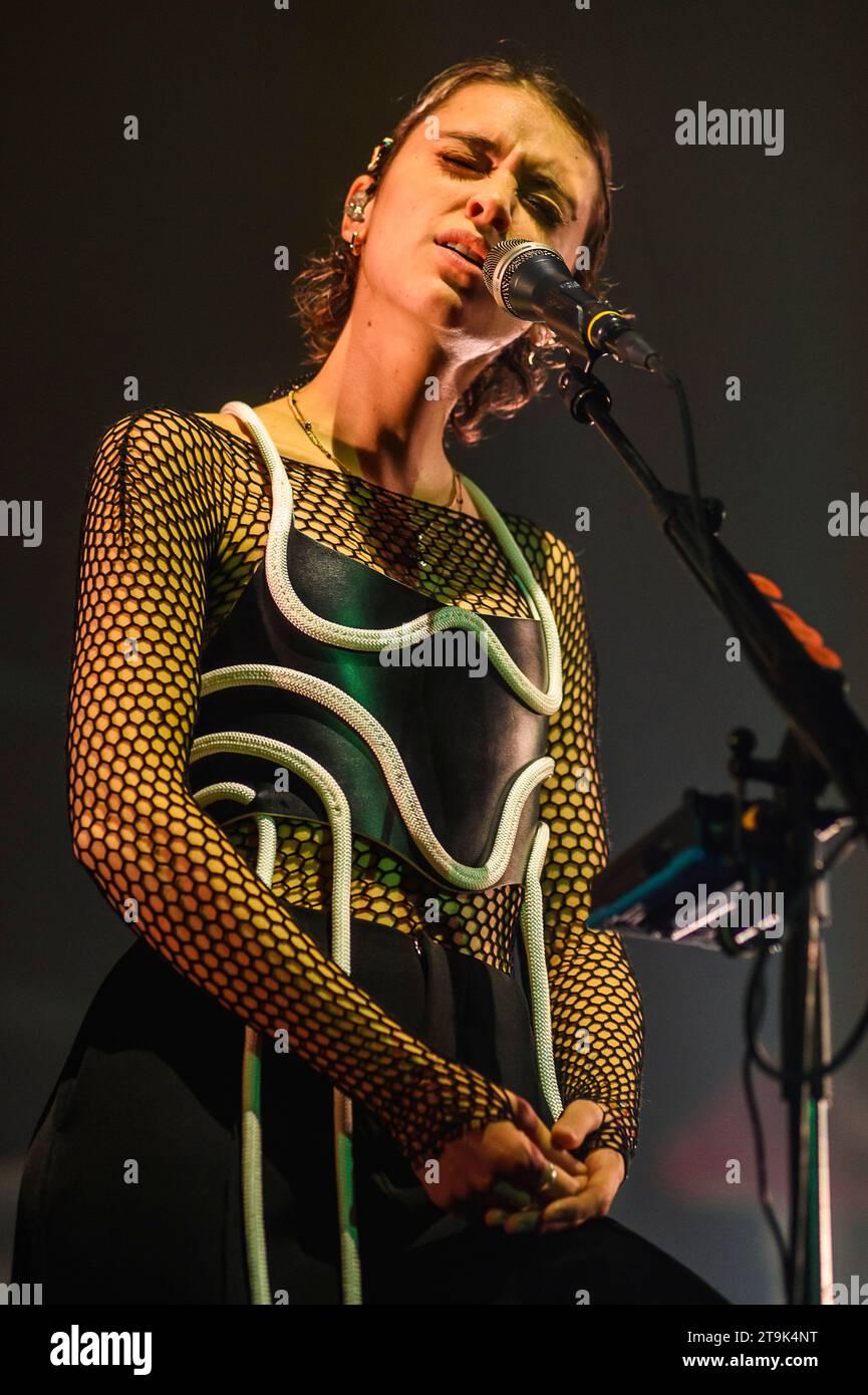 The french artist Pomme plays live at Forest National | La chanteuse et ...