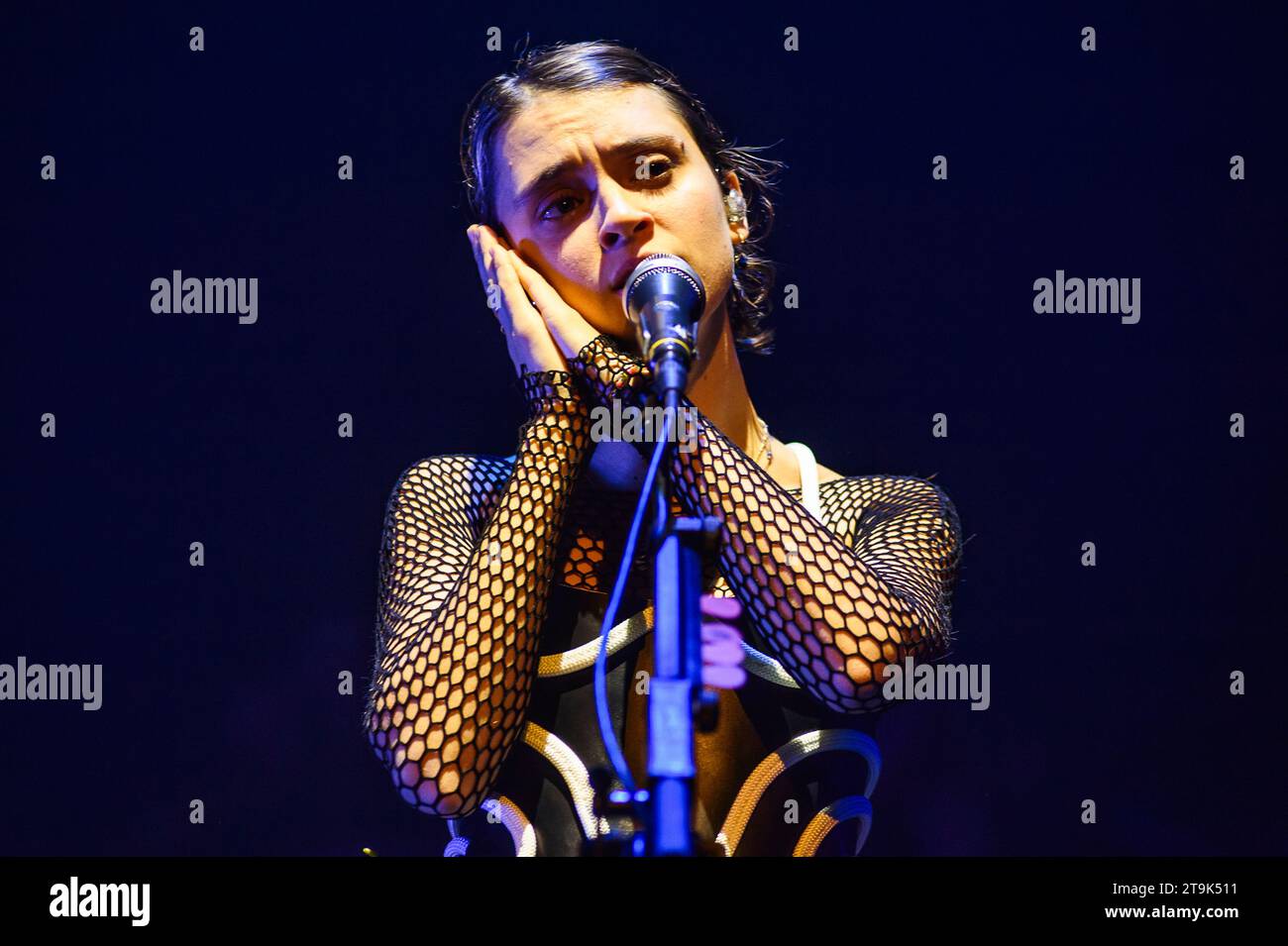 The french artist Pomme plays live at Forest National | La chanteuse et ...