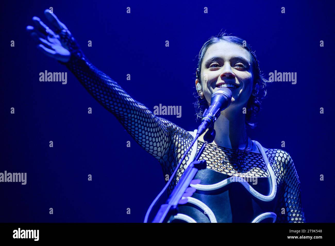 The french artist Pomme plays live at Forest National | La chanteuse et ...