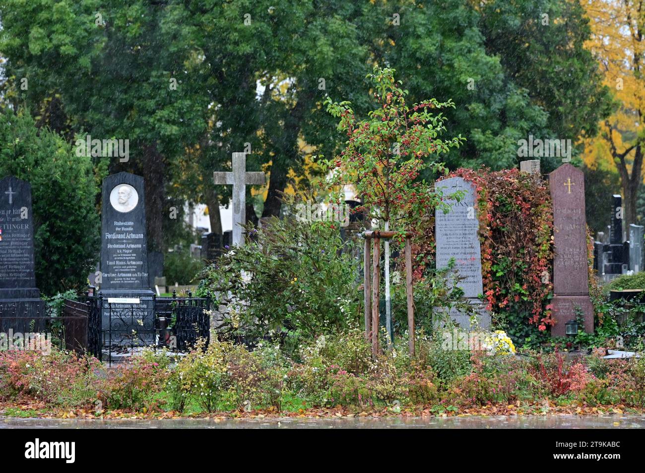 Viennese central cemetery hi-res stock photography and images - Alamy