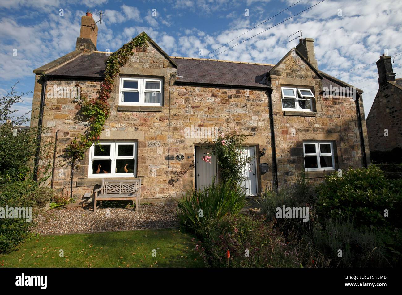 Traditional Northumberland stone cottages Stock Photo - Alamy