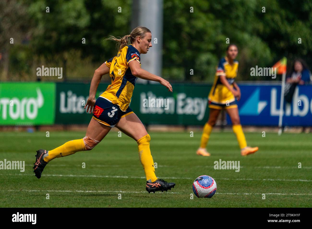 Bundoora, Australia. 26 November, 2023. Central Coast Mariners FC ...