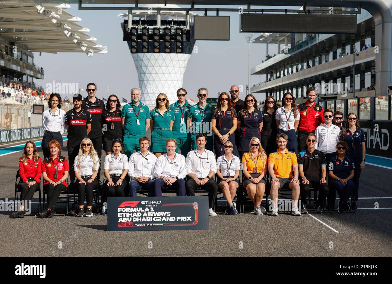 Abu Dhabi, United Arab Emirates. 26th Nov, 2023. Group photo of all ...