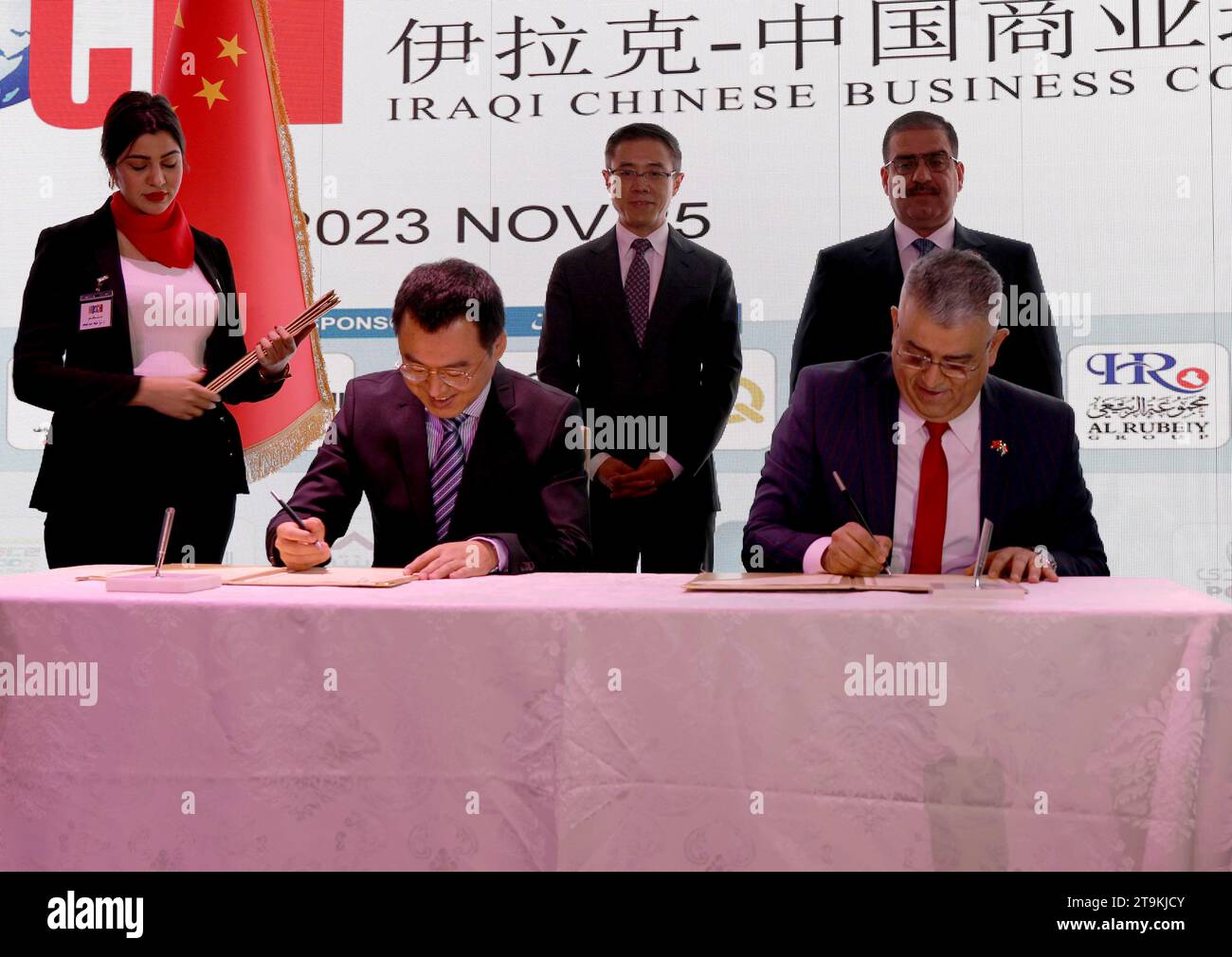 Chinese trade iraq hi-res stock photography and images - Alamy