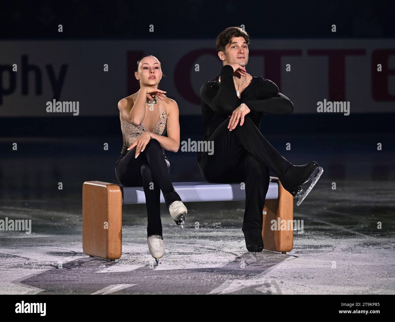 Lucrezia BECCARI and Matteo GUARISE of italy perform during the ...