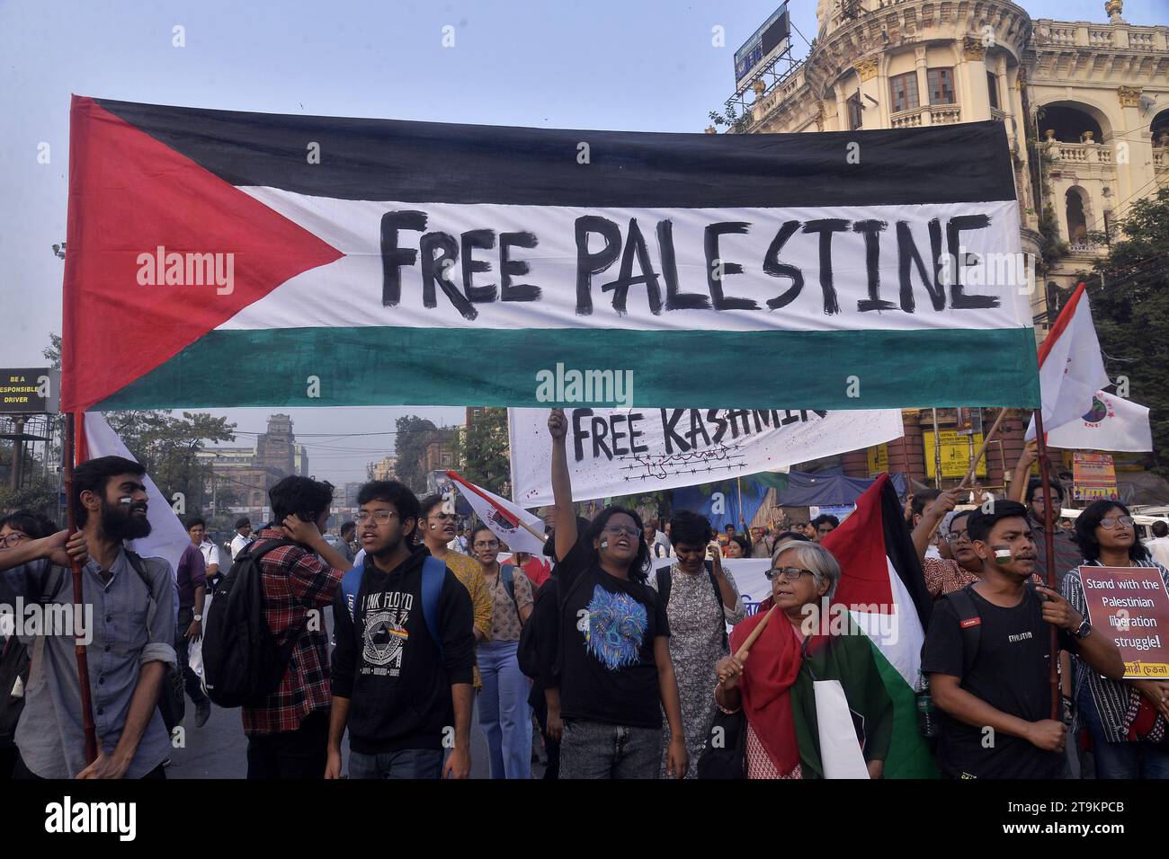 Non Exclusive: November 23, 2023, Kolkata, India: Indian citizens join ...